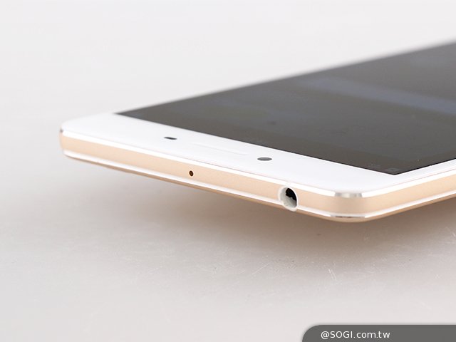 [評測]4GB RAM超順暢！OPPO R7s超輕薄5.5吋金屬機- SOGI 手機王