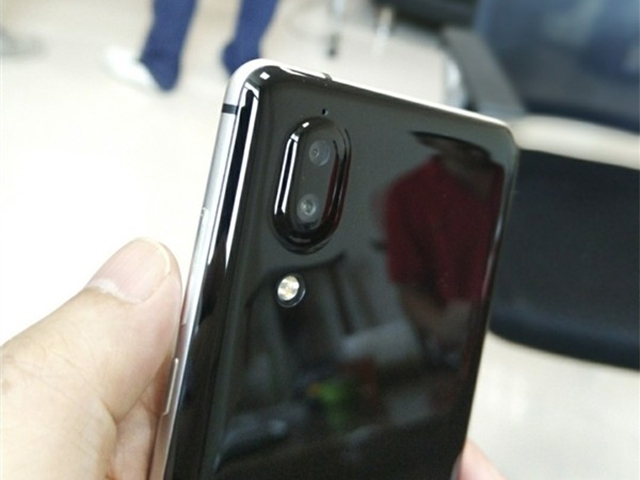 夏普全螢幕手機Aquos S2通過NCC 台灣最快8月上市- SOGI 手機王