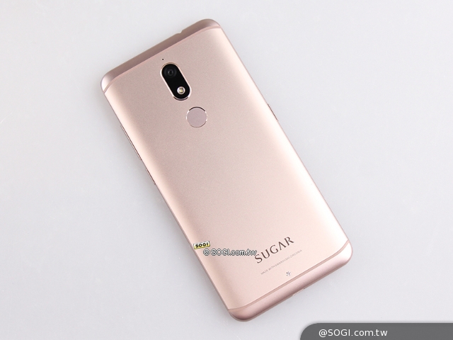 平價18:9全螢幕手機來襲 SUGAR C11與C11s開箱- SOGI 手機王