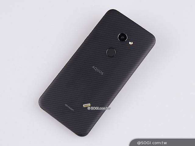 146g輕量級夏普旗艦手機 SHARP AQUOS zero開箱- SOGI 手機王