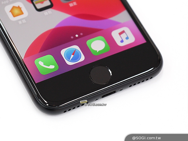 Touch ID經典回歸！蘋果iPhone SE二代開箱動手玩- SOGI 手機王