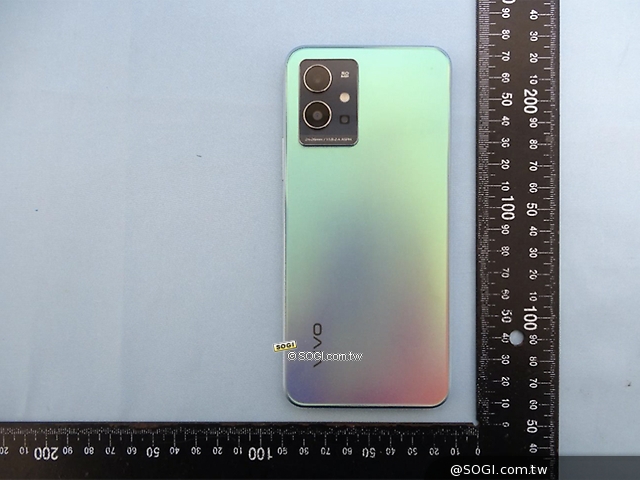vivo新機連發 Y55 5G手機台灣傳出1月上市- SOGI 手機王