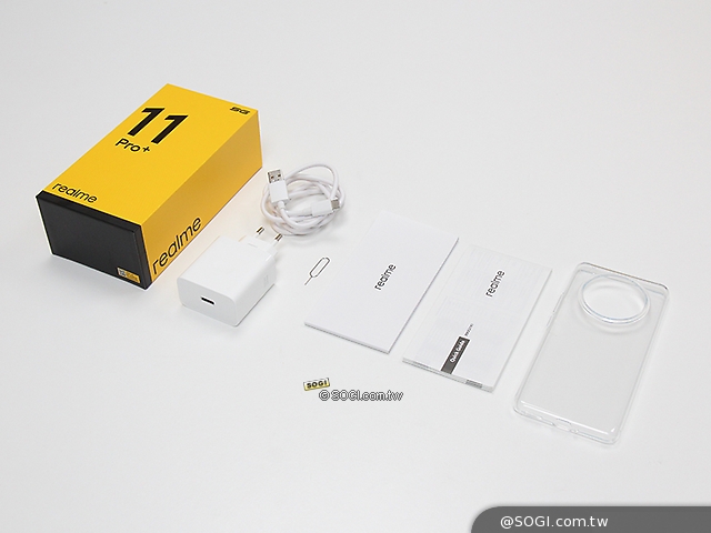 素皮背蓋、雙曲面螢幕 realme 11 Pro+開箱看外觀- SOGI 手機王