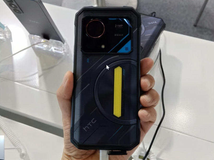 HTC多款野火機在杜拜首度亮相 Wildfire E7 Elite帶有電競風格- SOGI 手機王